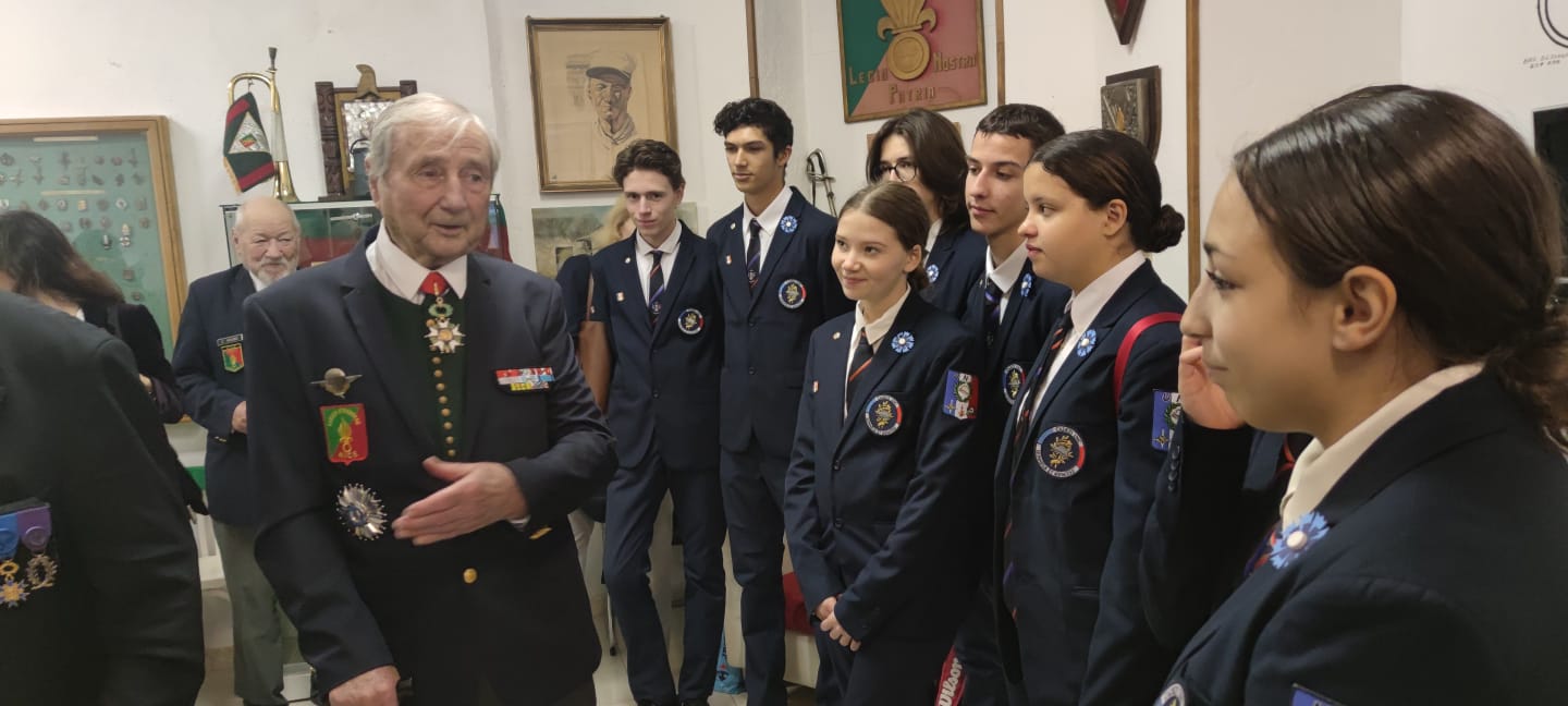 Les cadets de l’UNC06 jouent les pères Noël — Union Nationale des ...