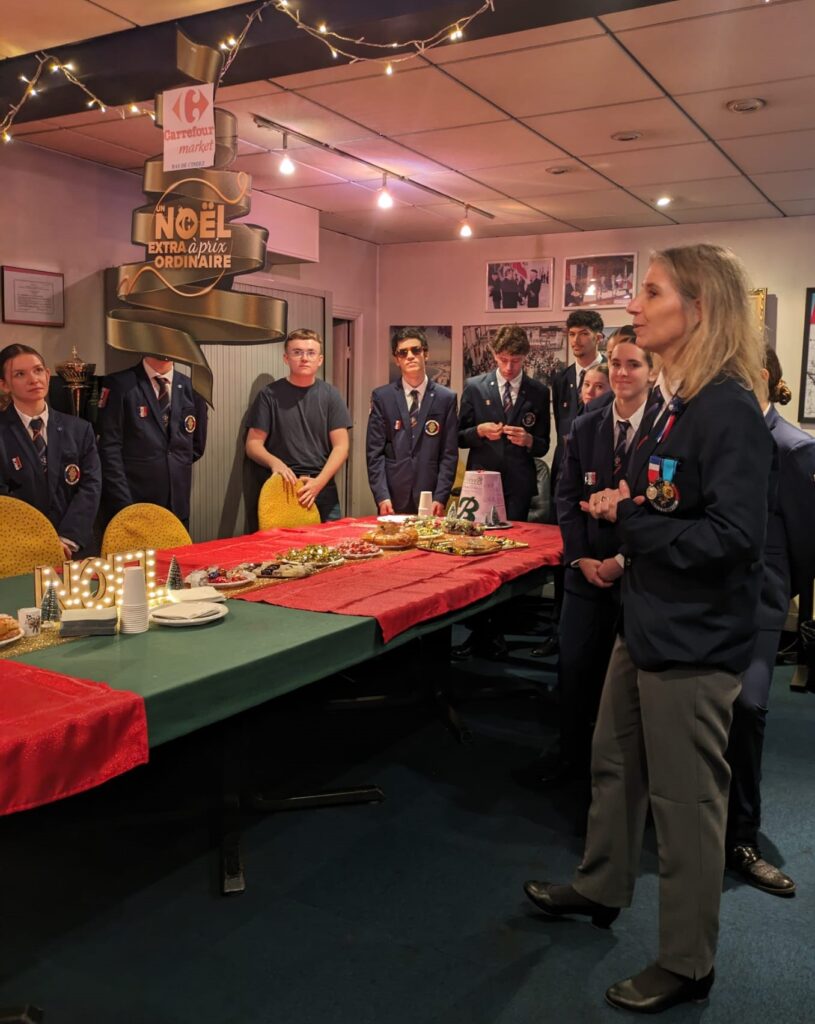 LE PERE NOEL EST PASSE CHEZ LES CADETS DE L'UNC — Union Nationale des ...